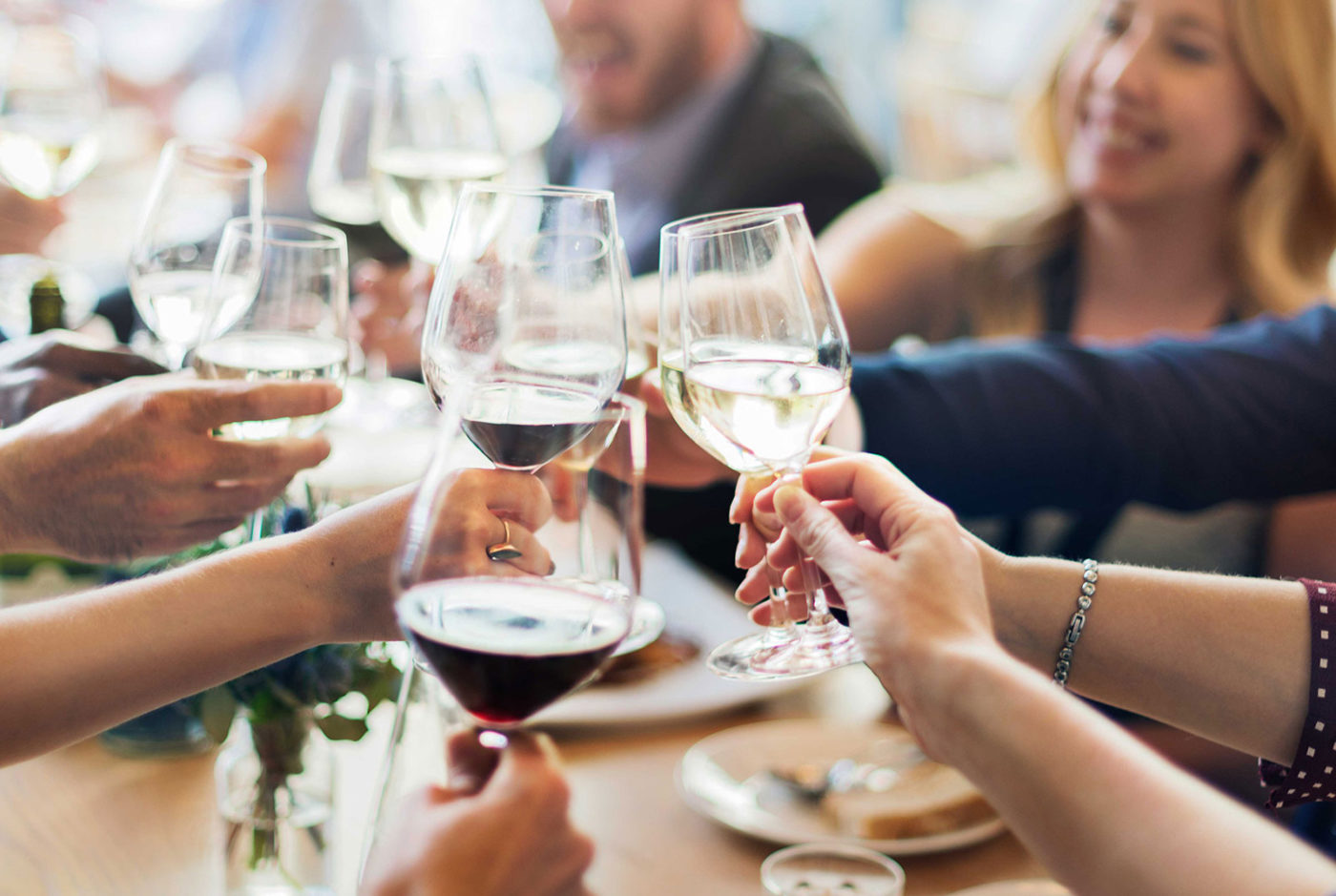 Friday Night Tasting | St. Louis Wine Market